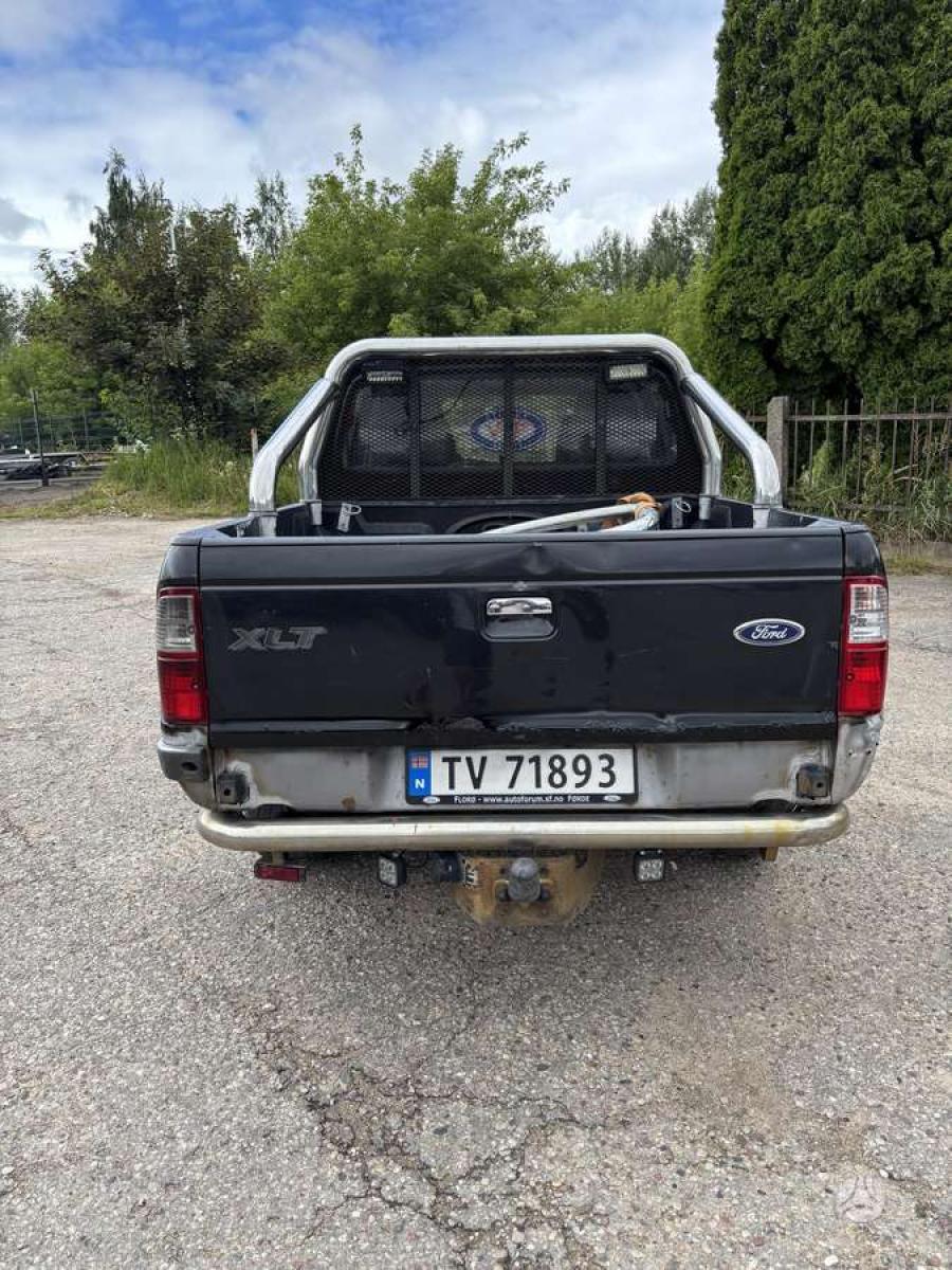 Melns Ford Ranger 2005 Panevēža, ar dzinēja tilpumu 2.50 L un nobraukumu 240 tūkst. km par 4690 €, foto 7 vietnē AUTOMOTO.COM.LV
