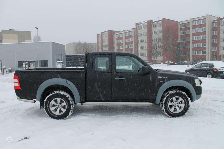 Melns Ford Ranger 2007 Prienai, ar dzinēja tilpumu 2.50 L un nobraukumu 275 tūkst. km par 3700 €, foto 8 vietnē AUTOMOTO.COM.LV