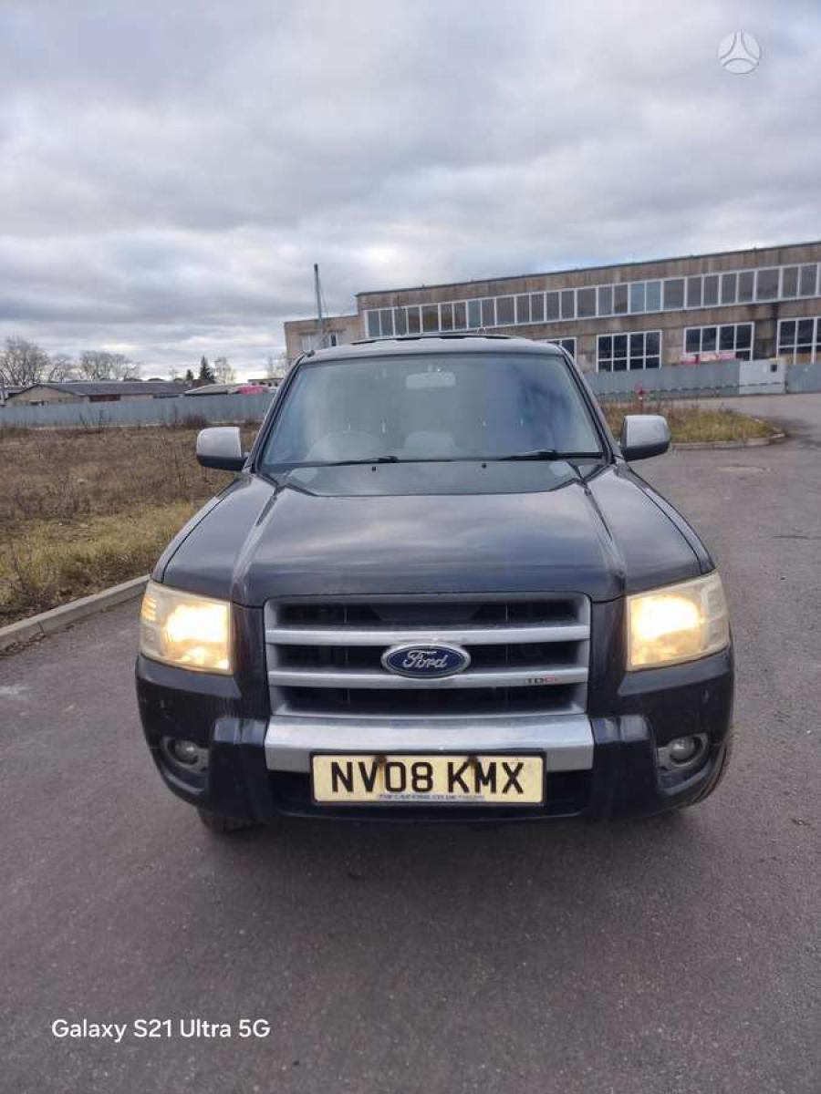 Black Ford Ranger 2008 in Jonava, with an engine capacity of 2.50 L and mileage of 119 thousand km for 3499 €, photo 3 on AUTOMOTO.COM.LV
