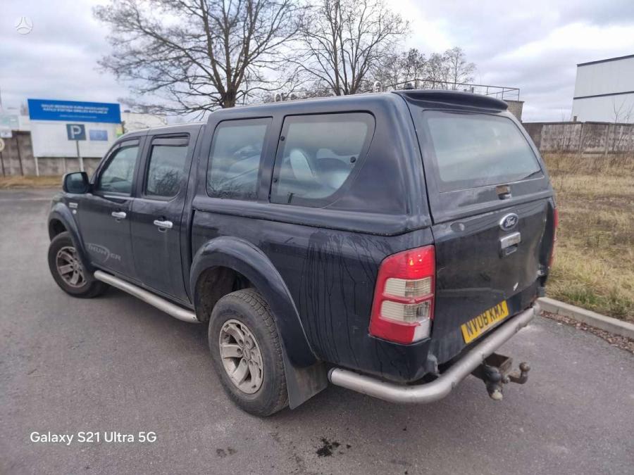 Black Ford Ranger 2008 in Jonava, with an engine capacity of 2.50 L and mileage of 119 thousand km for 3499 €, photo 7 on AUTOMOTO.COM.LV
