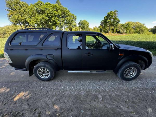 Melns Ford Ranger 2009 Panevēža, ar dzinēja tilpumu 2.50 L un nobraukumu 247 tūkst. km par 4999 €, foto 4 vietnē AUTOMOTO.COM.LV