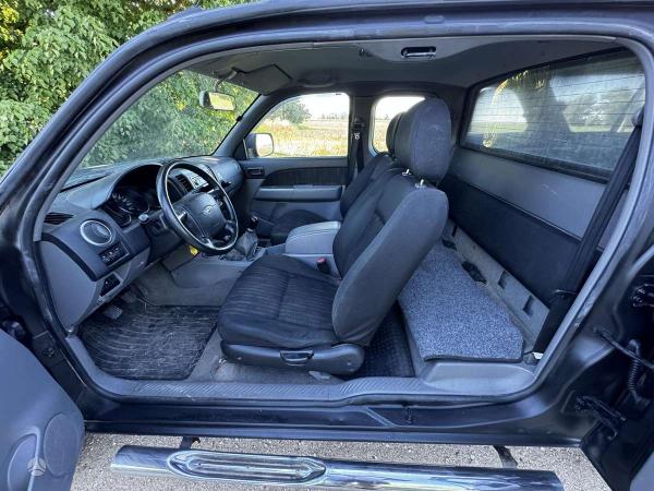 Melns Ford Ranger 2009 Panevēža, ar dzinēja tilpumu 2.50 L un nobraukumu 247 tūkst. km par 4999 €, foto 8 vietnē AUTOMOTO.COM.LV