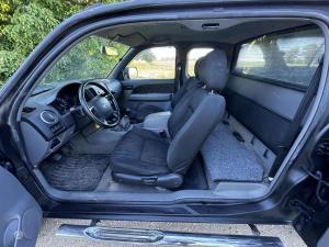 Black Ford Ranger 2009 in Panevezys, with an engine capacity of 2.50 L and mileage of 247 thousand km for 4999 €, photo 9 on AUTOMOTO.COM.LV