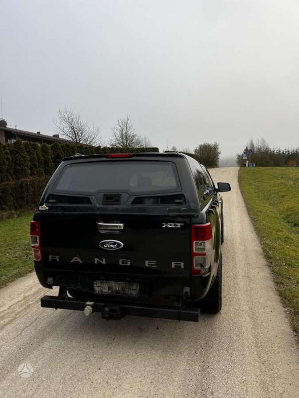 Black Ford Ranger 2012 in Kaisiadorys, with an engine capacity of 2.20 L and mileage of 376 thousand km for 5350 €, photo 6 on AUTOMOTO.COM.LV