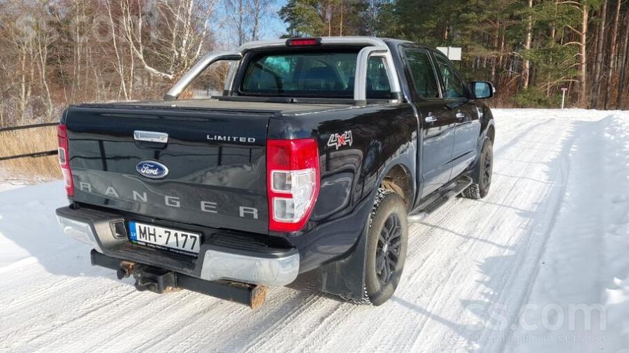 Black Ford Ranger 2013 in Liepaja, with an engine capacity of 2.20 L and mileage of 279 thousand km for 12500 €, photo 8 on AUTOMOTO.COM.LV