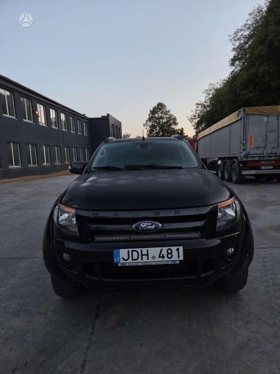 Black Ford Ranger 2014 in Silale, with an engine capacity of 3.20 L and mileage of 117 thousand km for 12300 €, photo 9 on AUTOMOTO.COM.LV