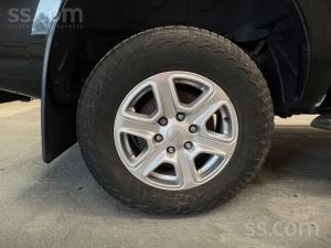 Black Ford Ranger 2015 in Riga, with an engine capacity of 3.20 L and mileage of 280 thousand km for 14990 €, photo 10 on AUTOMOTO.COM.LV