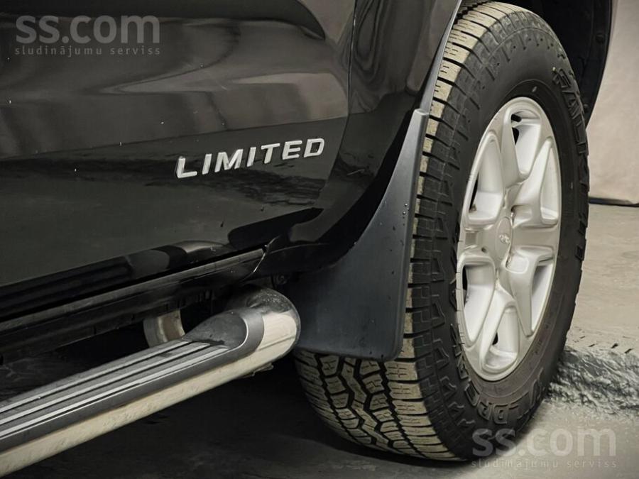 Black Ford Ranger 2015 in Riga, with an engine capacity of 3.20 L and mileage of 280 thousand km for 14990 €, photo 11 on AUTOMOTO.COM.LV