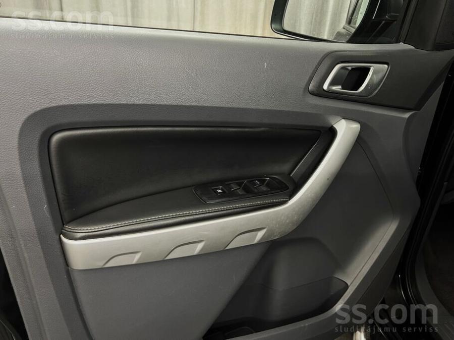 Black Ford Ranger 2015 in Riga, with an engine capacity of 3.20 L and mileage of 280 thousand km for 14990 €, photo 15 on AUTOMOTO.COM.LV