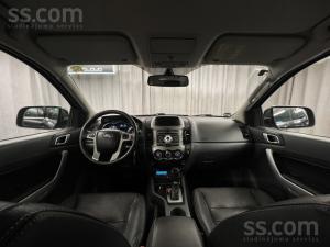 Black Ford Ranger 2015 in Riga, with an engine capacity of 3.20 L and mileage of 280 thousand km for 14990 €, photo 20 on AUTOMOTO.COM.LV