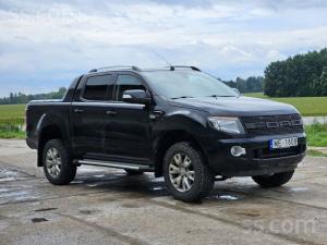 Black Ford Ranger 2015 in Riga, with an engine capacity of 3.20 L and mileage of 263 thousand km for 9680 €, photo 7 on AUTOMOTO.COM.LV