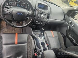 Black Ford Ranger 2015 in Riga, with an engine capacity of 3.20 L and mileage of 263 thousand km for 9680 €, photo 9 on AUTOMOTO.COM.LV