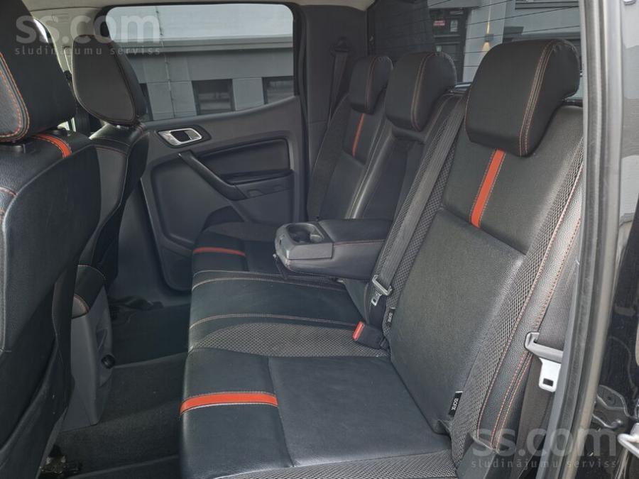 Black Ford Ranger 2015 in Jelgava, with an engine capacity of 3.20 L and mileage of 299 thousand km for 11850 €, photo 16 on AUTOMOTO.COM.LV