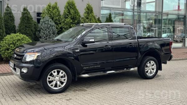 Black Ford Ranger 2015 in Riga, with an engine capacity of 3.20 L and mileage of 210 thousand km for 10500 €, photo 4 on AUTOMOTO.COM.LV