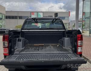 Black Ford Ranger 2015 in Riga, with an engine capacity of 3.20 L and mileage of 210 thousand km for 10500 €, photo 10 on AUTOMOTO.COM.LV