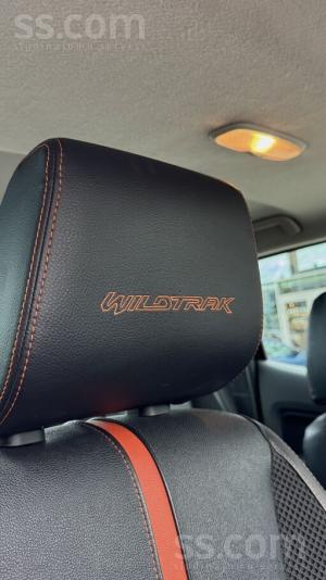 Black Ford Ranger 2015 in Riga, with an engine capacity of 3.20 L and mileage of 210 thousand km for 10500 €, photo 11 on AUTOMOTO.COM.LV