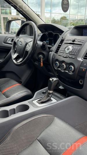 Black Ford Ranger 2015 in Riga, with an engine capacity of 3.20 L and mileage of 210 thousand km for 10500 €, photo 22 on AUTOMOTO.COM.LV
