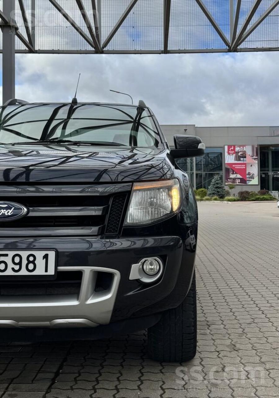 Black Ford Ranger 2015 in Riga, with an engine capacity of 3.20 L and mileage of 210 thousand km for 10500 €, photo 24 on AUTOMOTO.COM.LV