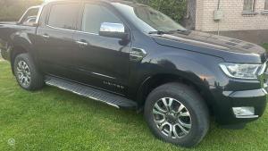 Black Ford Ranger 2016 in Anyksciai, with an engine capacity of 2.20 L and mileage of 153 thousand km for 15900 €, photo 3 on AUTOMOTO.COM.LV