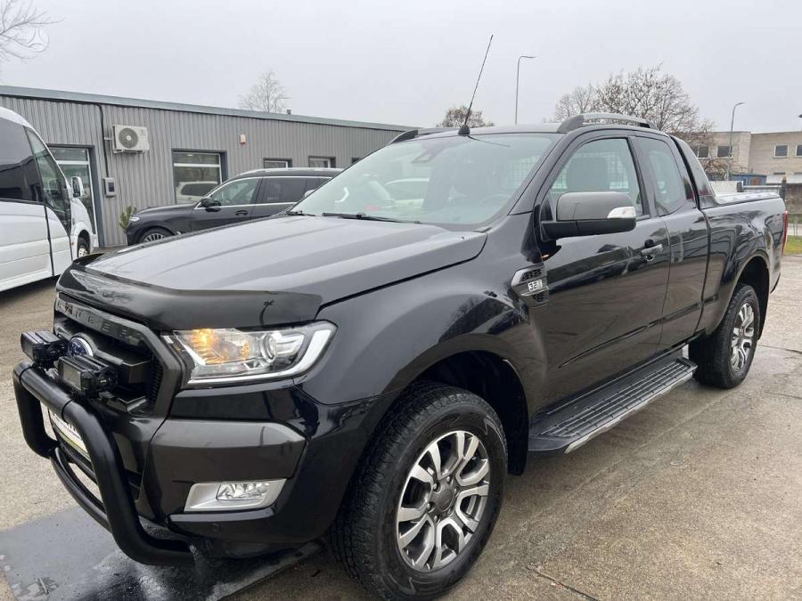 Black Ford Ranger 2017 in Telschi, with an engine capacity of 3.20 L and mileage of 254 thousand km for 11900 €, photo 1 on AUTOMOTO.COM.LV