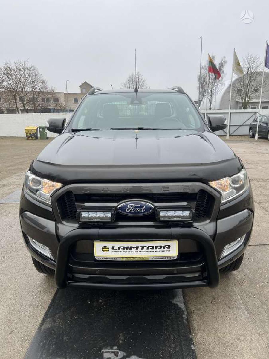 Black Ford Ranger 2017 in Telschi, with an engine capacity of 3.20 L and mileage of 254 thousand km for 11900 €, photo 2 on AUTOMOTO.COM.LV