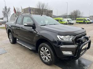 Black Ford Ranger 2017 in Telschi, with an engine capacity of 3.20 L and mileage of 254 thousand km for 11900 €, photo 3 on AUTOMOTO.COM.LV