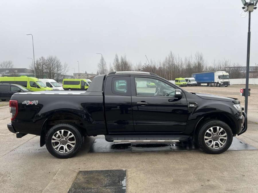 Black Ford Ranger 2017 in Telschi, with an engine capacity of 3.20 L and mileage of 254 thousand km for 11900 €, photo 4 on AUTOMOTO.COM.LV