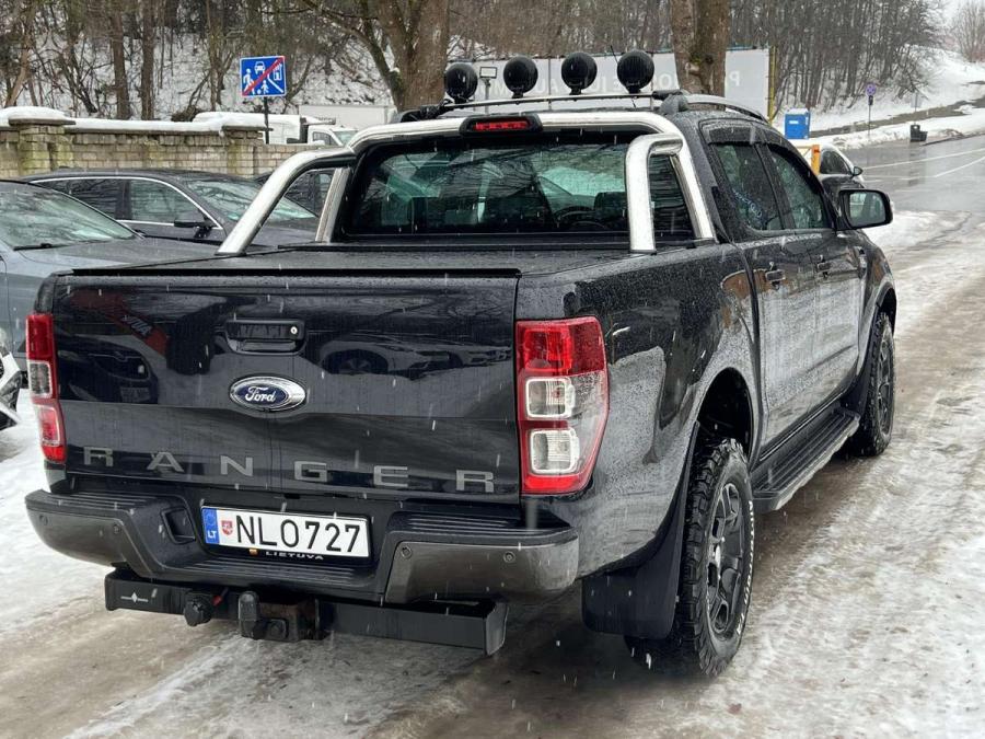 Melns Ford Ranger 2017 Viļņa, ar dzinēja tilpumu 3.20 L un nobraukumu 248 tūkst. km par 18000 €, foto 5 vietnē AUTOMOTO.COM.LV