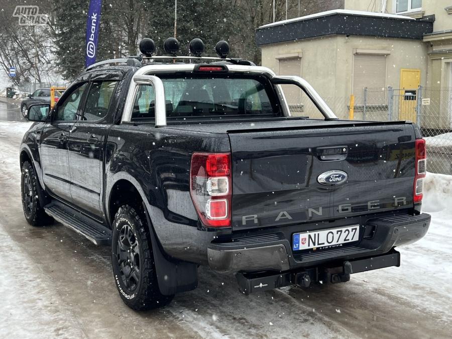 Black Ford Ranger 2017 in Vilnius, with an engine capacity of 3.20 L and mileage of 248 thousand km for 18000 €, photo 3 on AUTOMOTO.COM.LV