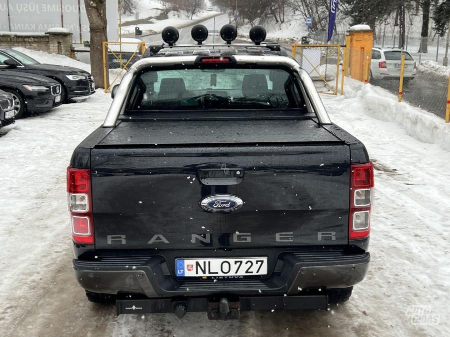 Black Ford Ranger 2017 in Vilnius, with an engine capacity of 3.20 L and mileage of 248 thousand km for 18000 €, photo 4 on AUTOMOTO.COM.LV