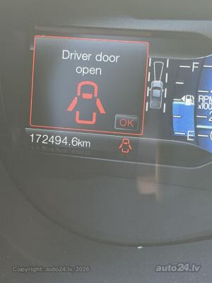 Black Ford Ranger 2017 in Tallinn, with an engine capacity of 3.20 L and mileage of 172 thousand km for 19500 €, photo 5 on AUTOMOTO.COM.LV