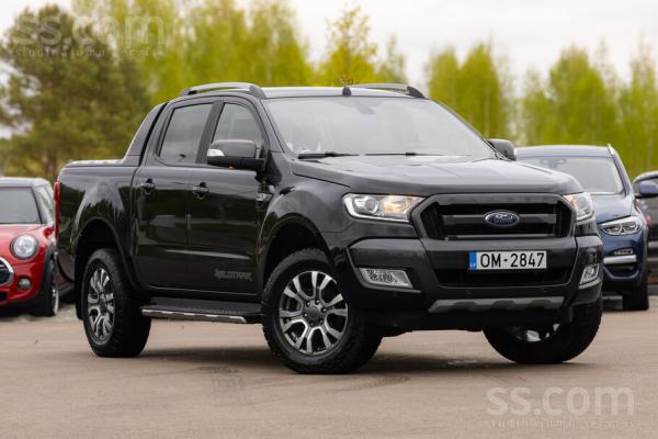 Black Ford Ranger 2017 in Jelgava, with an engine capacity of 3.20 L and mileage of 0 thousand km for 17200 €, photo 4 on AUTOMOTO.COM.LV