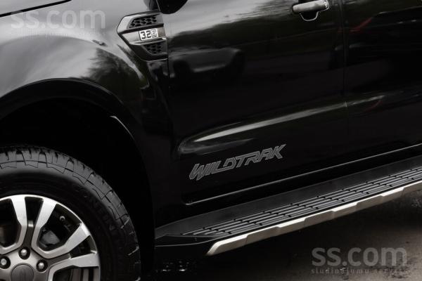 Black Ford Ranger 2017 in Jelgava, with an engine capacity of 3.20 L and mileage of 0 thousand km for 17200 €, photo 9 on AUTOMOTO.COM.LV