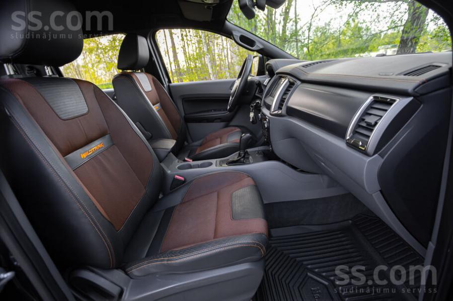 Black Ford Ranger 2017 in Jelgava, with an engine capacity of 3.20 L and mileage of 0 thousand km for 17200 €, photo 25 on AUTOMOTO.COM.LV