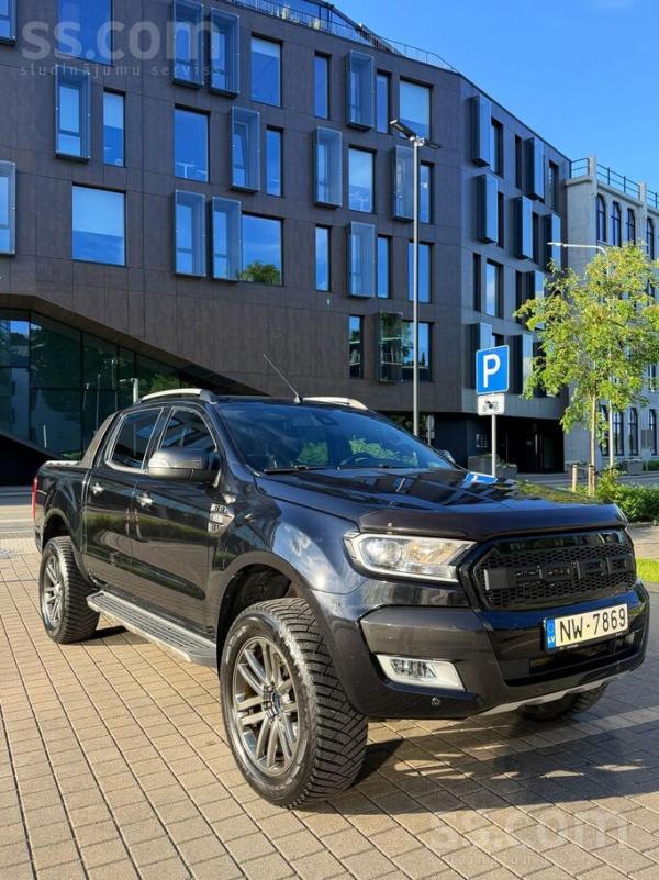 Melns Ford Ranger 2017 Rīga, ar dzinēja tilpumu 3.20 L un nobraukumu 230 tūkst. km par 17450 €, foto 1 vietnē AUTOMOTO.COM.LV