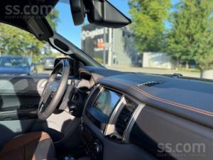 Black Ford Ranger 2017 in Riga, with an engine capacity of 3.20 L and mileage of 230 thousand km for 17450 €, photo 8 on AUTOMOTO.COM.LV