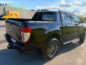 Black Ford Ranger 2017 in Riga, with an engine capacity of 3.20 L and mileage of 230 thousand km for 17450 €, photo 19 on AUTOMOTO.COM.LV