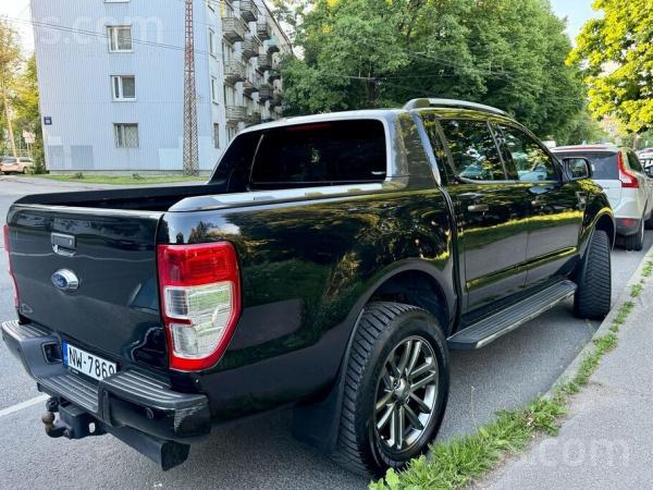 Black Ford Ranger 2017 in Riga, with an engine capacity of 3.20 L and mileage of 230 thousand km for 16650 €, photo 4 on AUTOMOTO.COM.LV