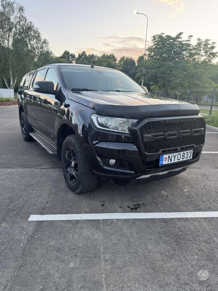Melns Ford Ranger 2017 Kauņa, ar dzinēja tilpumu 3.20 L un nobraukumu 260 tūkst. km par 18800 €, foto 1 vietnē AUTOMOTO.COM.LV