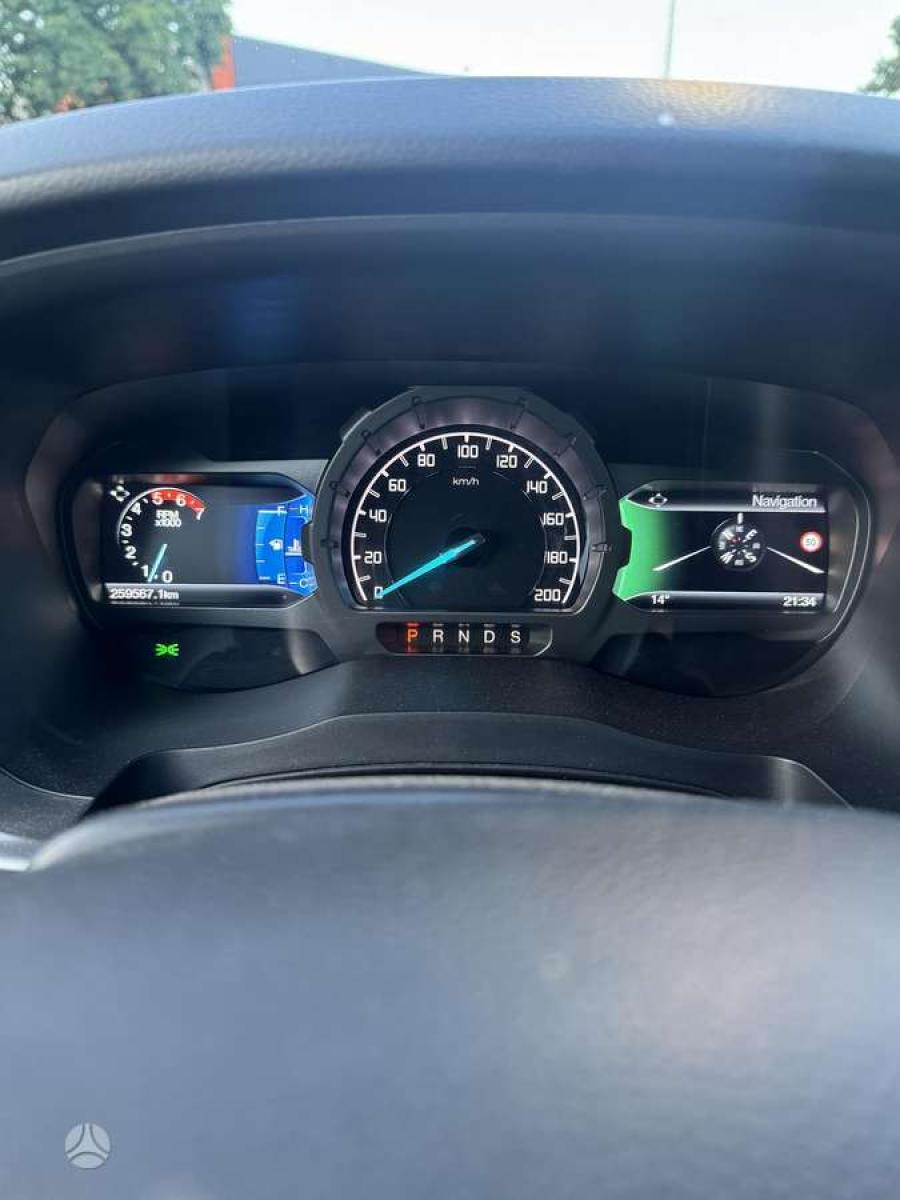 Melns Ford Ranger 2017 Kauņa, ar dzinēja tilpumu 3.20 L un nobraukumu 260 tūkst. km par 18800 €, foto 7 vietnē AUTOMOTO.COM.LV