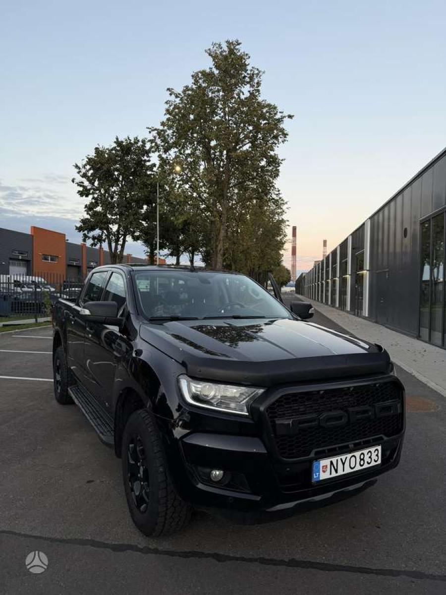 Melns Ford Ranger 2017 Kauņa, ar dzinēja tilpumu 3.20 L un nobraukumu 262 tūkst. km par 20950 €, foto 1 vietnē AUTOMOTO.COM.LV
