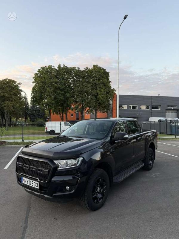 Melns Ford Ranger 2017 Kauņa, ar dzinēja tilpumu 3.20 L un nobraukumu 262 tūkst. km par 20950 €, foto 4 vietnē AUTOMOTO.COM.LV