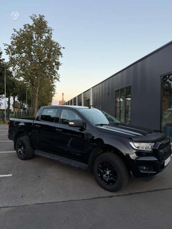 Melns Ford Ranger 2017 Kauņa, ar dzinēja tilpumu 3.20 L un nobraukumu 262 tūkst. km par 20950 €, foto 7 vietnē AUTOMOTO.COM.LV