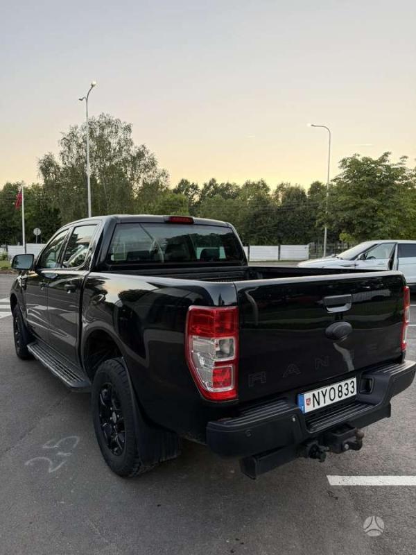 Melns Ford Ranger 2017 Kauņa, ar dzinēja tilpumu 3.20 L un nobraukumu 262 tūkst. km par 20950 €, foto 9 vietnē AUTOMOTO.COM.LV