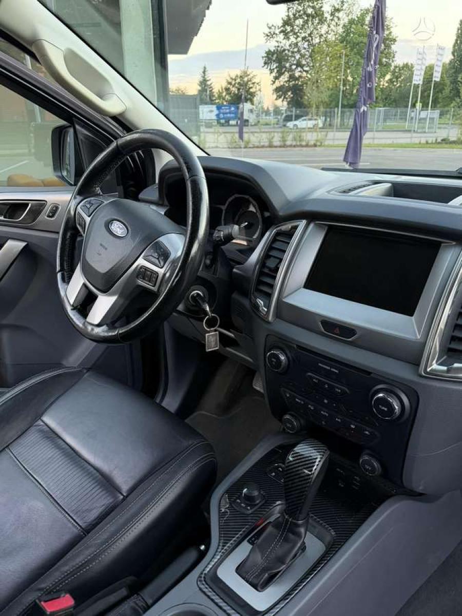 Melns Ford Ranger 2017 Kauņa, ar dzinēja tilpumu 3.20 L un nobraukumu 262 tūkst. km par 20950 €, foto 10 vietnē AUTOMOTO.COM.LV