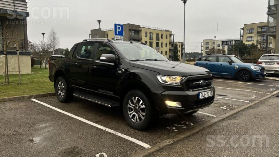 Black Ford Ranger 2018 in Riga, with an engine capacity of 3.20 L and mileage of 143 thousand km for 21990 €, photo 2 on AUTOMOTO.COM.LV