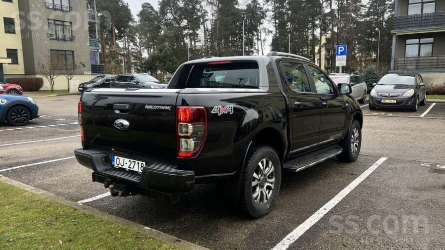 Black Ford Ranger 2018 in Riga, with an engine capacity of 3.20 L and mileage of 143 thousand km for 21990 €, photo 11 on AUTOMOTO.COM.LV