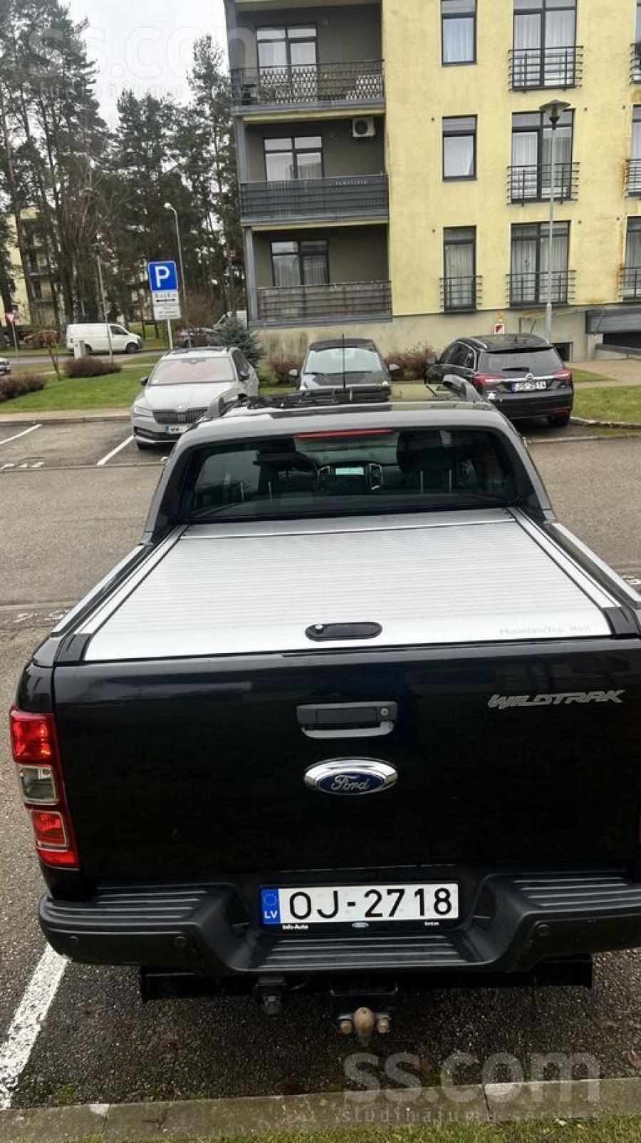 Black Ford Ranger 2018 in Riga, with an engine capacity of 3.20 L and mileage of 143 thousand km for 21990 €, photo 15 on AUTOMOTO.COM.LV