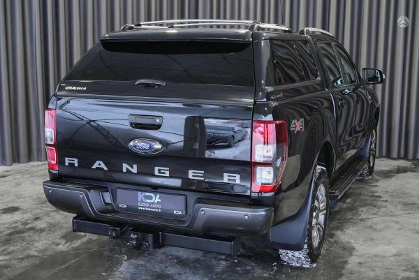 Black Ford Ranger 2018 in Marijampole, with an engine capacity of 3.20 L and mileage of 185 thousand km for 19950 €, photo 11 on AUTOMOTO.COM.LV