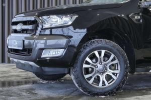 Black Ford Ranger 2018 in Marijampole, with an engine capacity of 3.20 L and mileage of 185 thousand km for 18850 €, photo 7 on AUTOMOTO.COM.LV